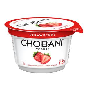 Strawberry greek style yoghurt by Chobani : review - Dairy & cheese ...